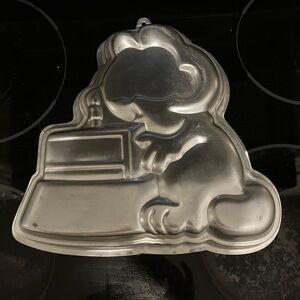 Wilton | Kitchen | Vintage Wilton Aluminum Garfield Cake Pan | Poshmark